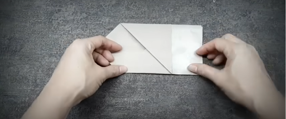 Tutorial Cara Melipat Kertas Nasi untuk Aneka Makanan